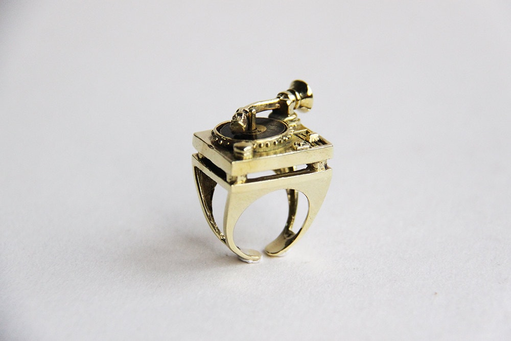 Turntable Ring by September Room - Etsy