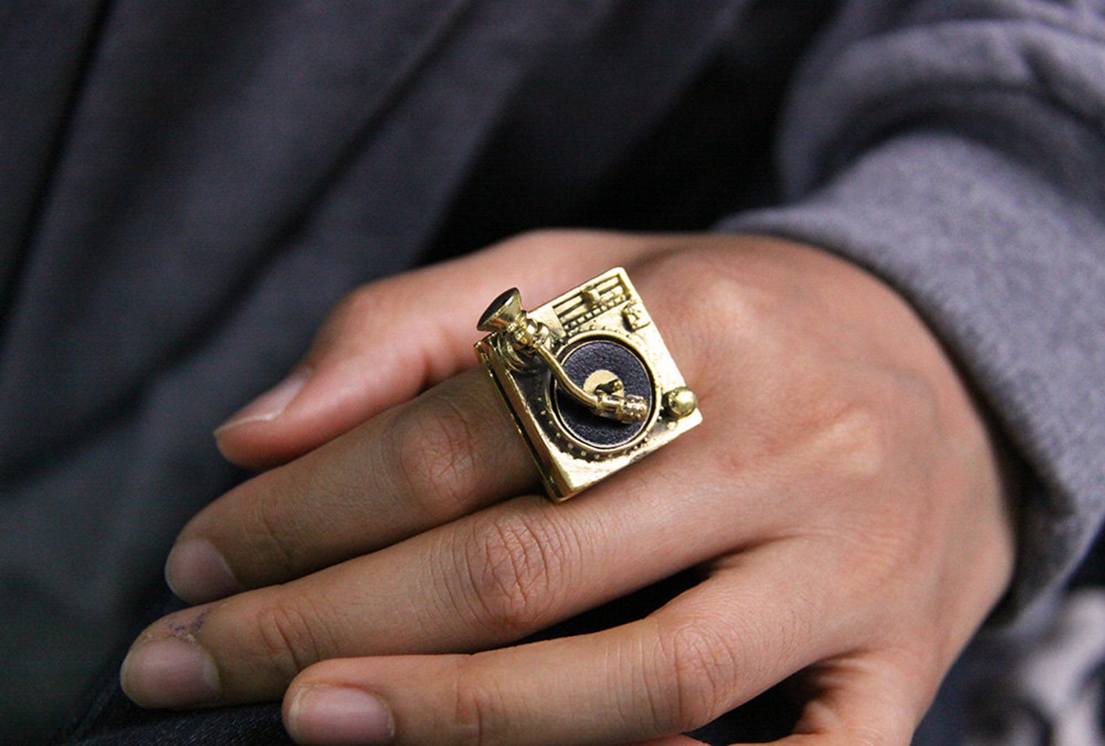 Turntable Ring by September Room - Etsy