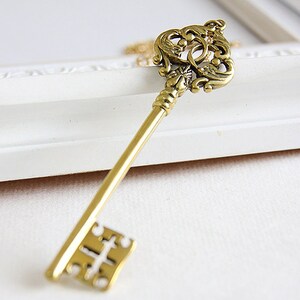 Antique Style Key Pendant / Golden Tone Brass Material / Vintage Look ...