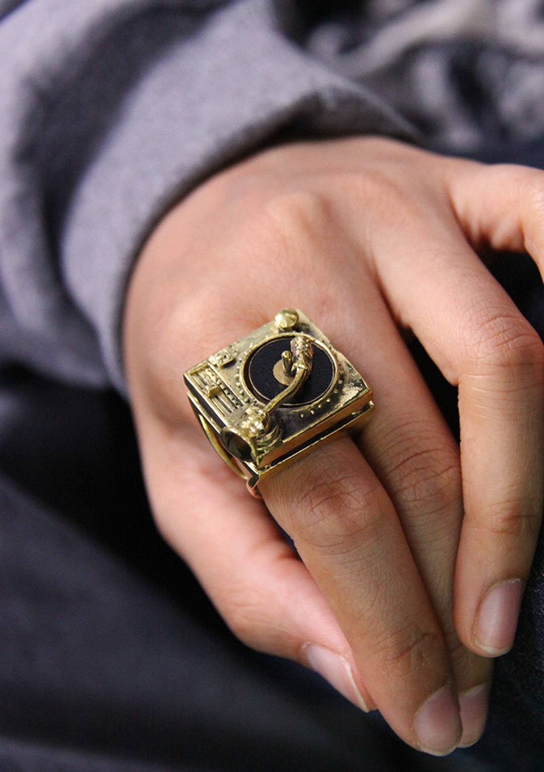 Turntable Ring by September Room - Etsy