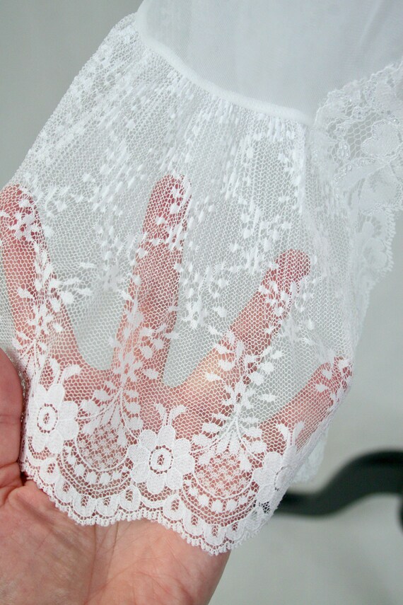Vintage Robe White Sheer Chiffon Lace Short Robe Medi… - Gem