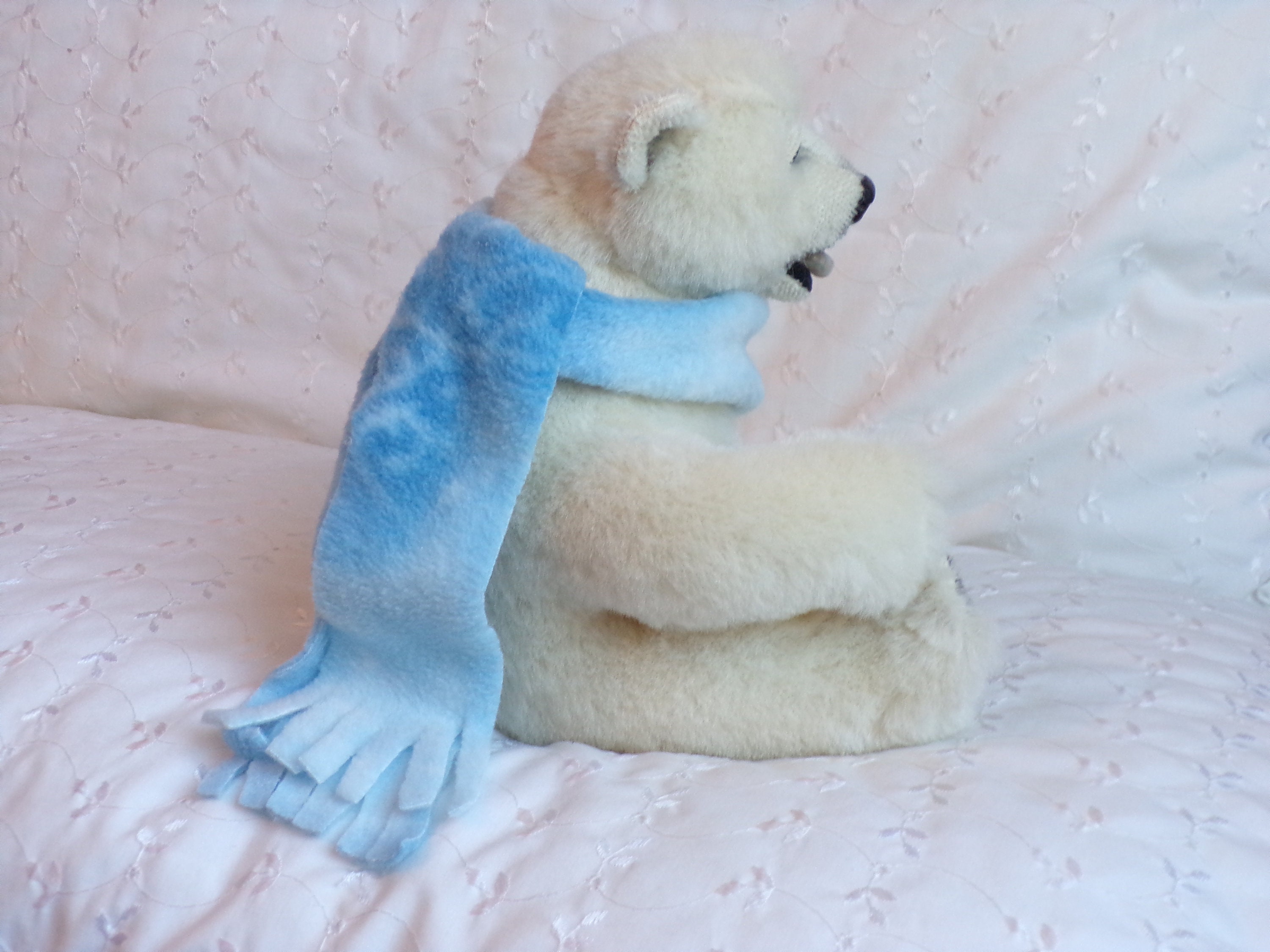 Vintage BAYSIDE BEARS Hand Made Alpaca Polar Bear KIP & Scarf * Artist ...