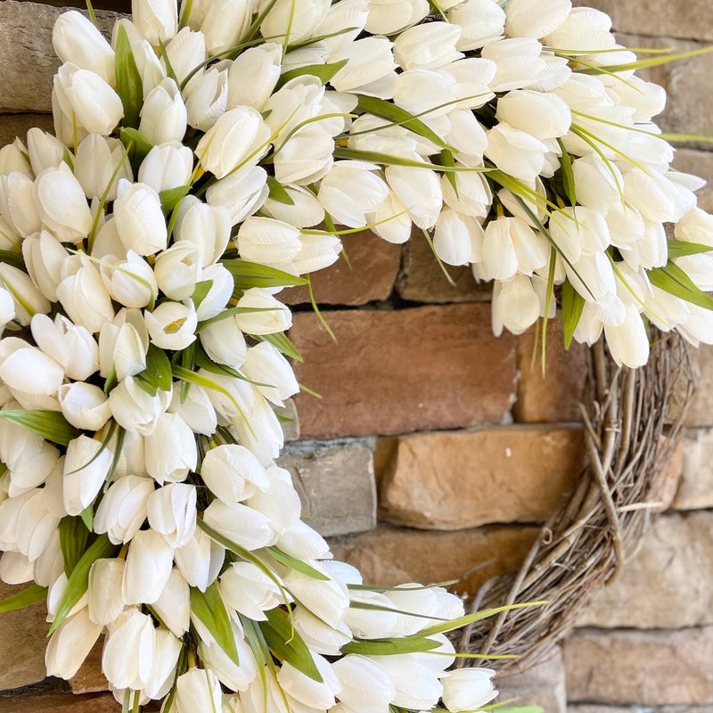 Tulip Wreath - Etsy