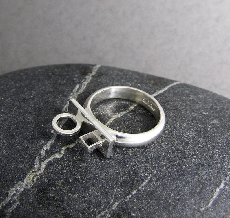 Minimalist Modern Art Ring - Etsy
