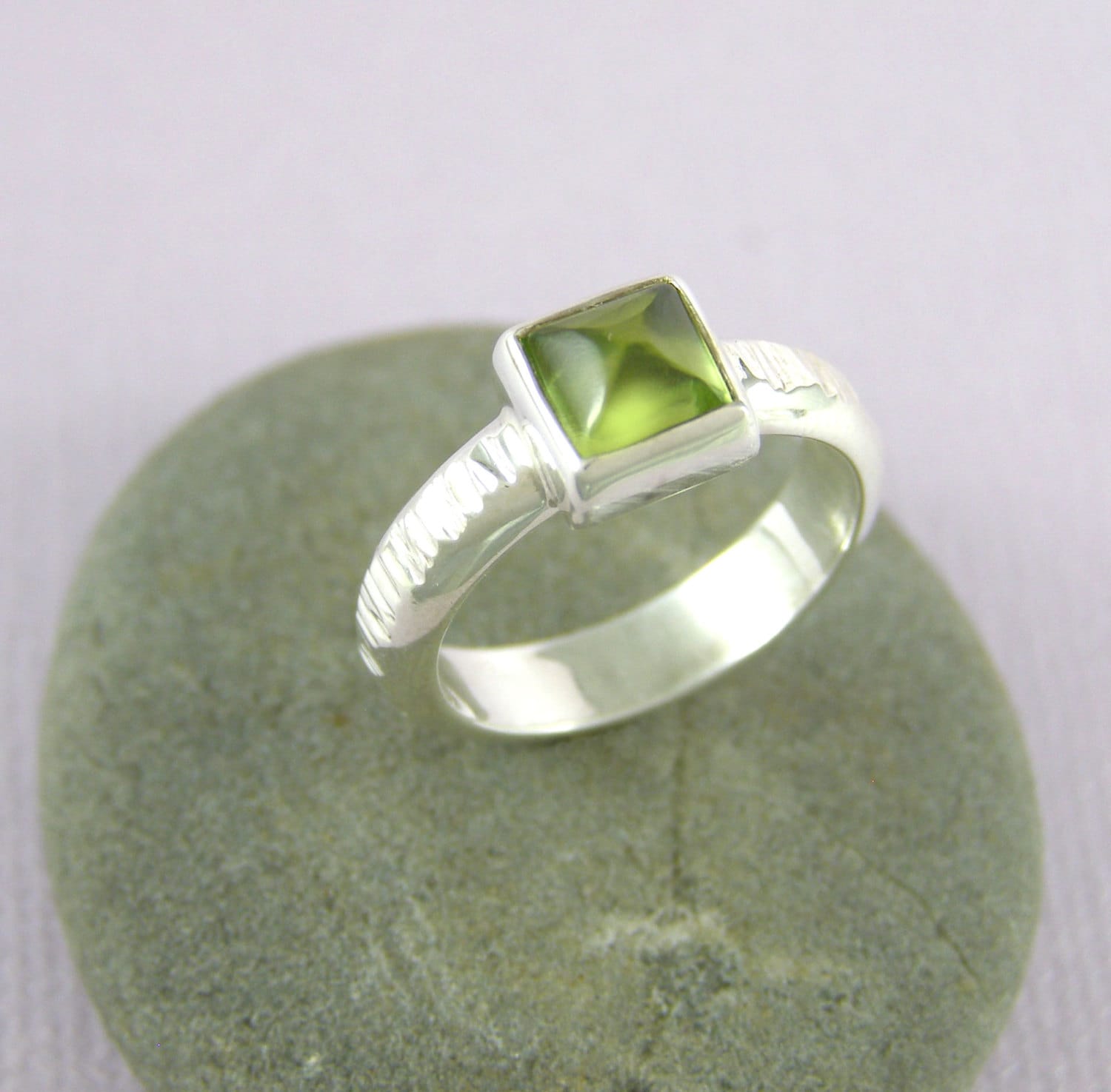 Pyramid Peridot and Hammered Silver Ring , August Birthstone - Etsy