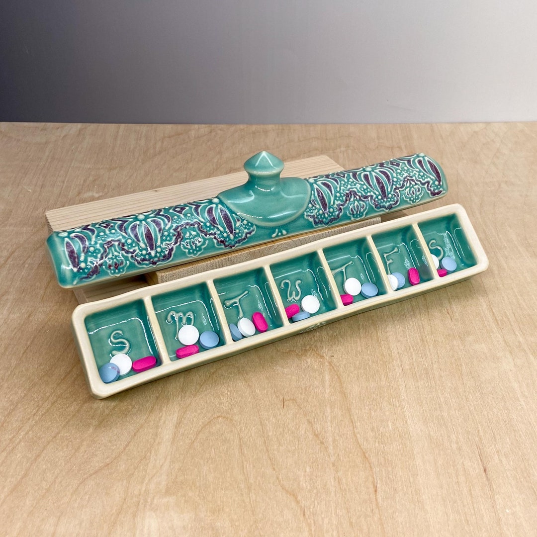 7 Day Pill Box - Ceramic Pill Case - Floral Design - Slip Trailed ...