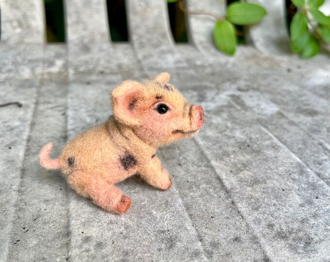 Tiny Cute Piglet. Needle Felted Little Pig. Sweet Piggy. Miniature ...