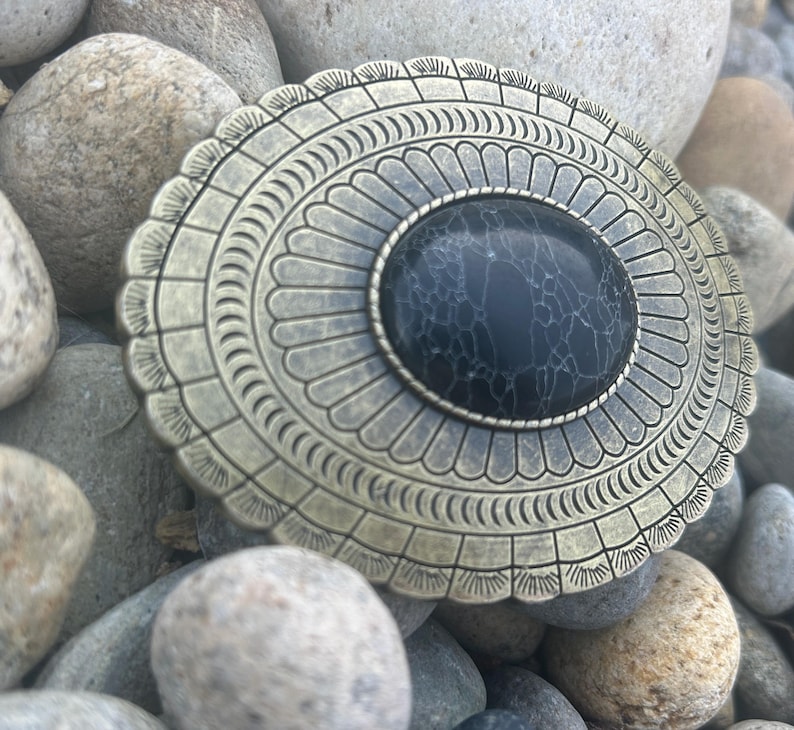 Black Stone Belt Buckle: Engraved Silver Western Concho - Etsy