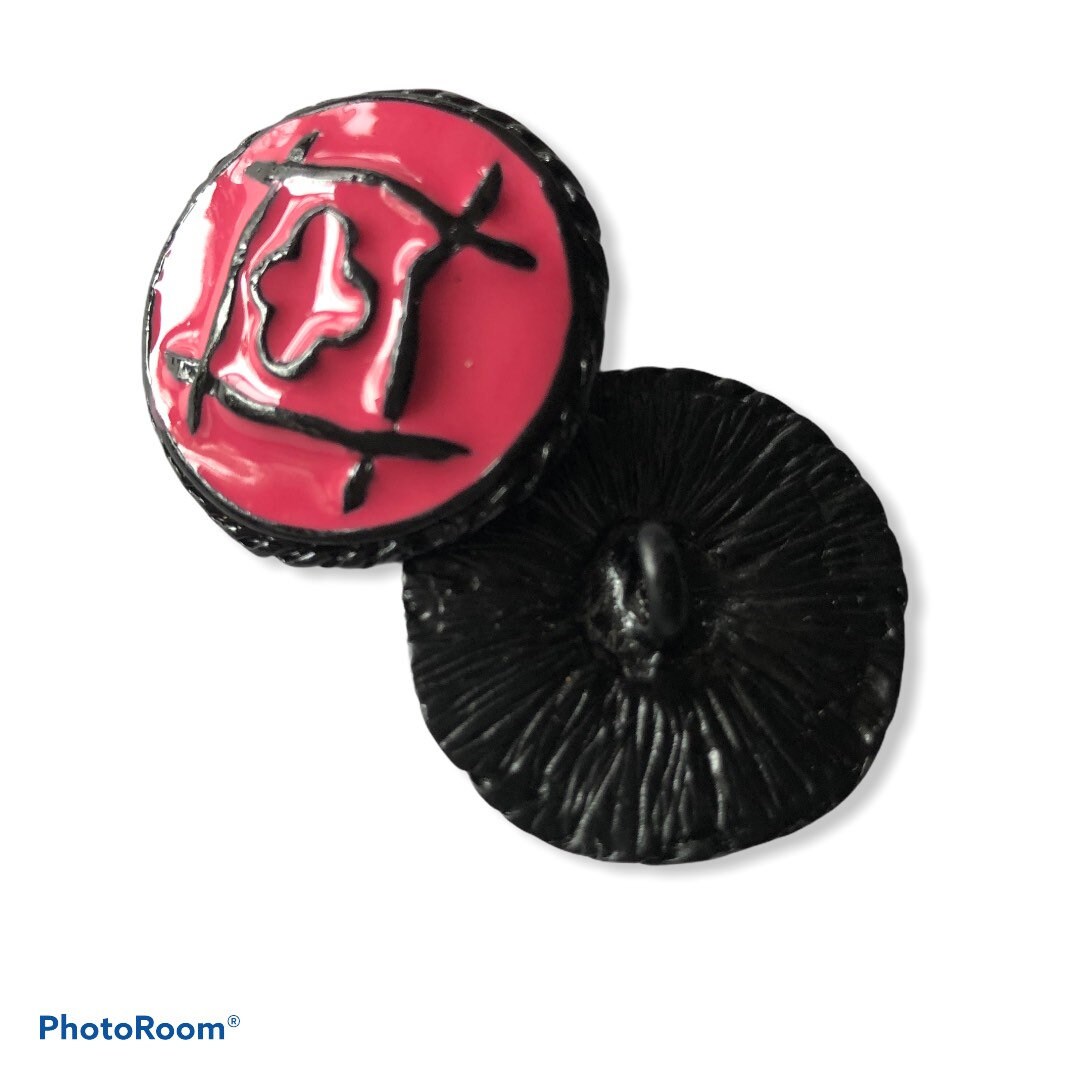 TIC TAC TOE Enamel Buttons. C8 - Etsy UK