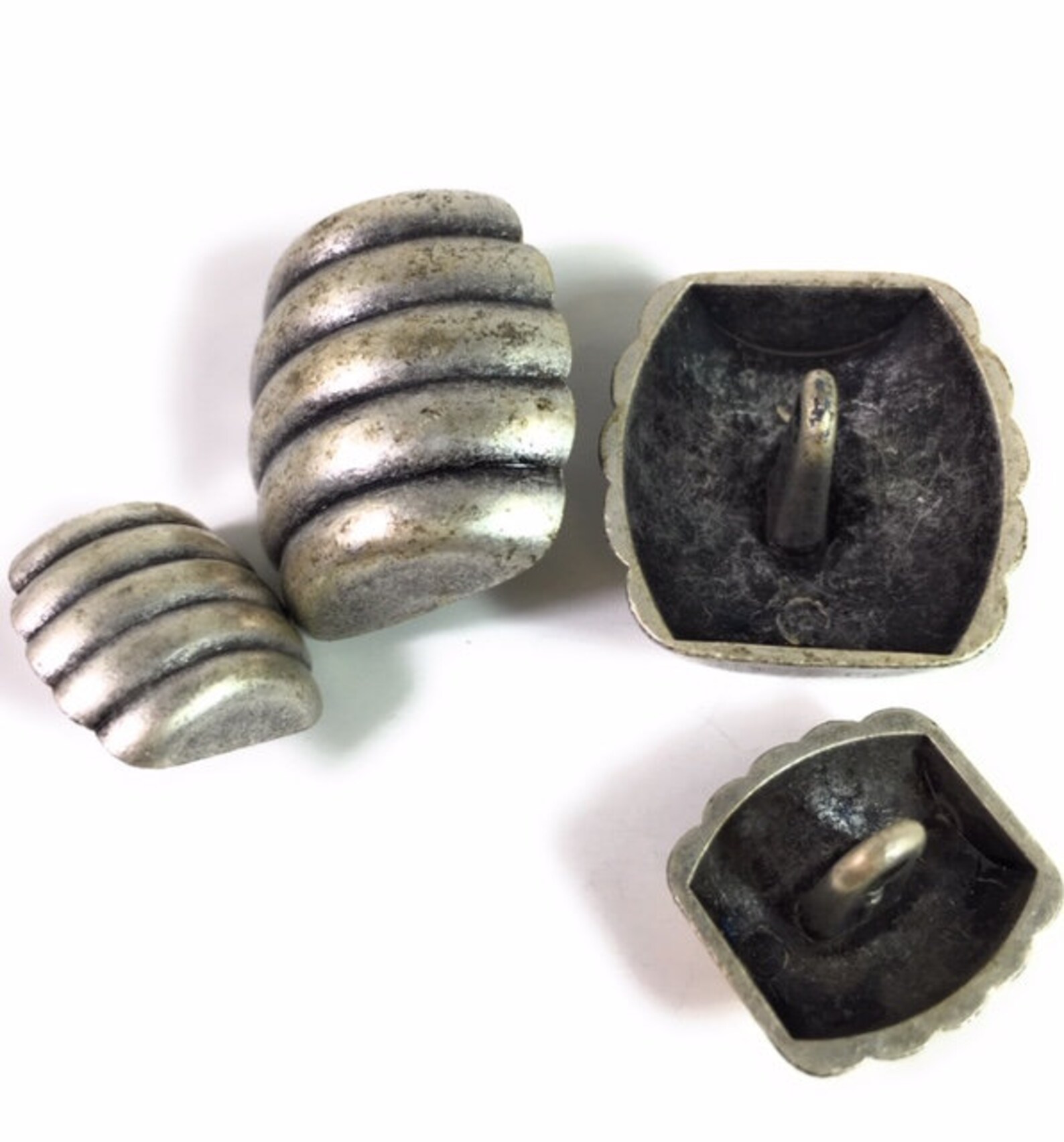 RIBBED BARREL BUTTONS B11 - Etsy