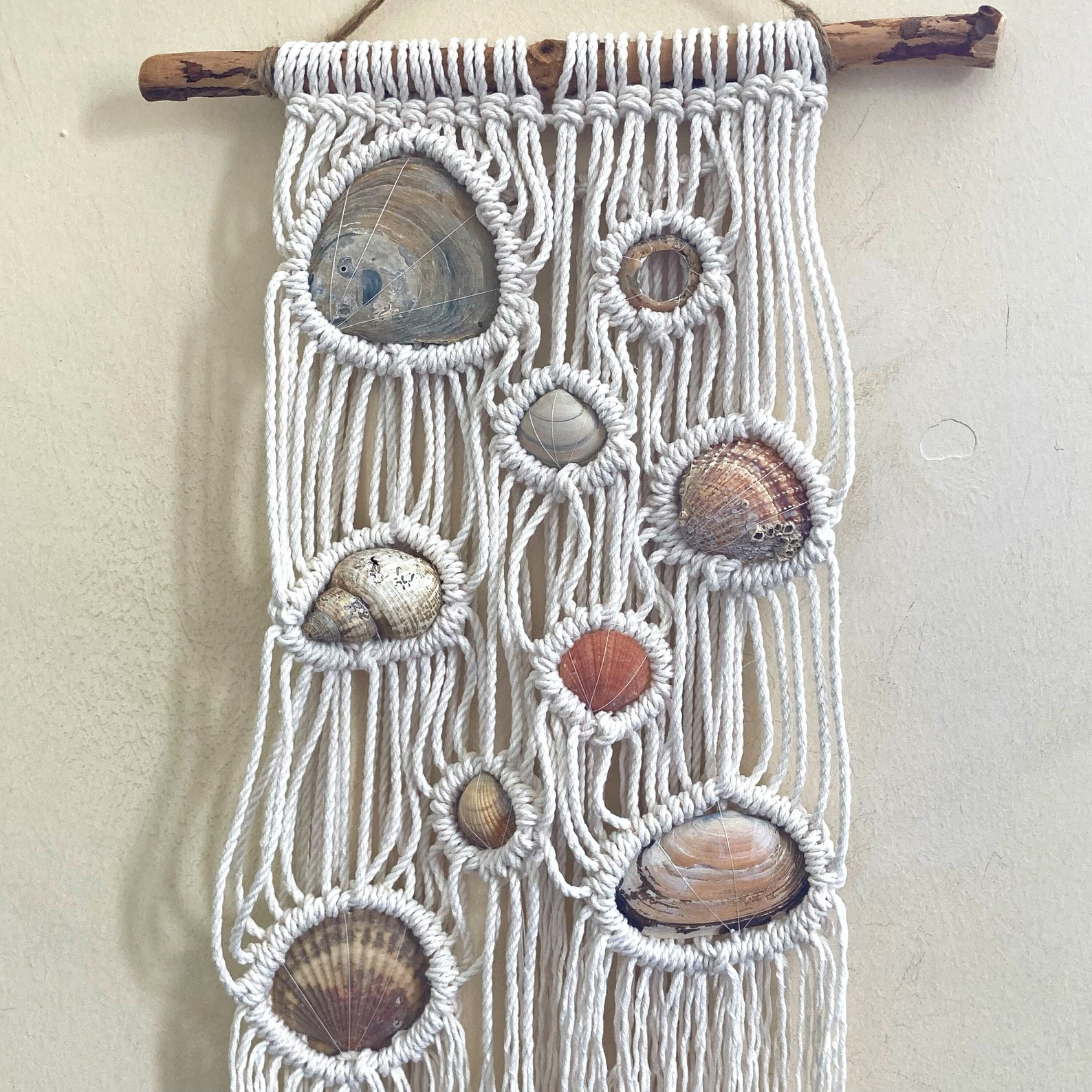 White Macrame Seashell Wall Hanging, Coastal Home, Nautical, Boho Decor ...