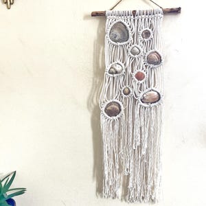 White Macrame Seashell Wall Hanging, Coastal Home, Nautical, Boho Decor ...