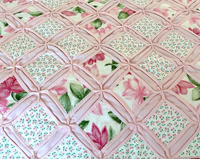 Vintage Cathedral Windows Quilt With Pink Flowers and Edging ...