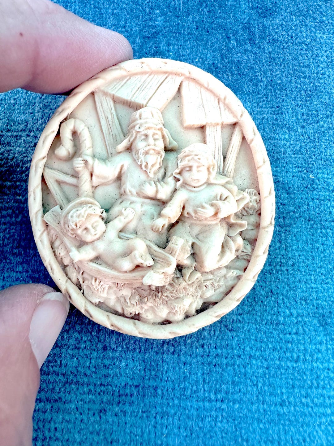 Vintage Carved Holy Family Brooch / Large Oval Carved Nativity Pin - Etsy