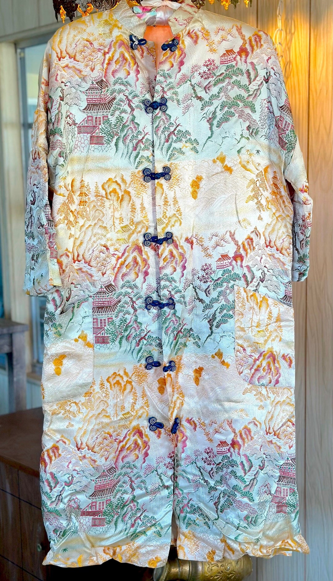 Striking Vintage Japanese Robe or Long Jacket/overcoat / Three-quarter ...
