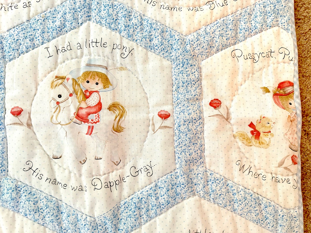 Vintage Nursery Rhyme Play Quilt or Wall Hanging / Nursery Wall Decor ...