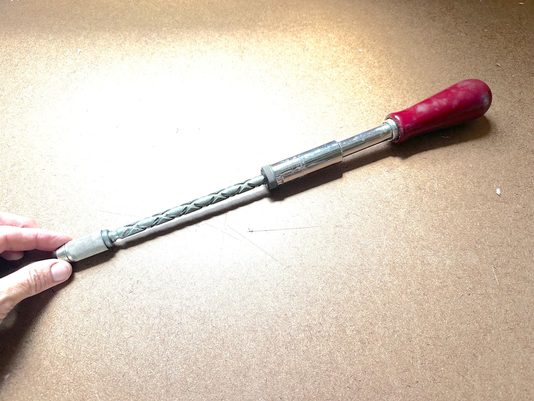 Vintage Spiral Ratchet Screwdriver With Wooden Handle / North Bros ...