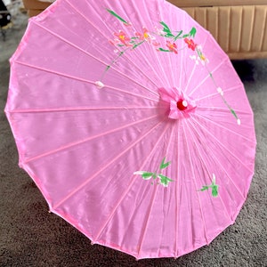 Pretty Painted Pink Parasol / Vintage Chinese Style Umbrella With ...