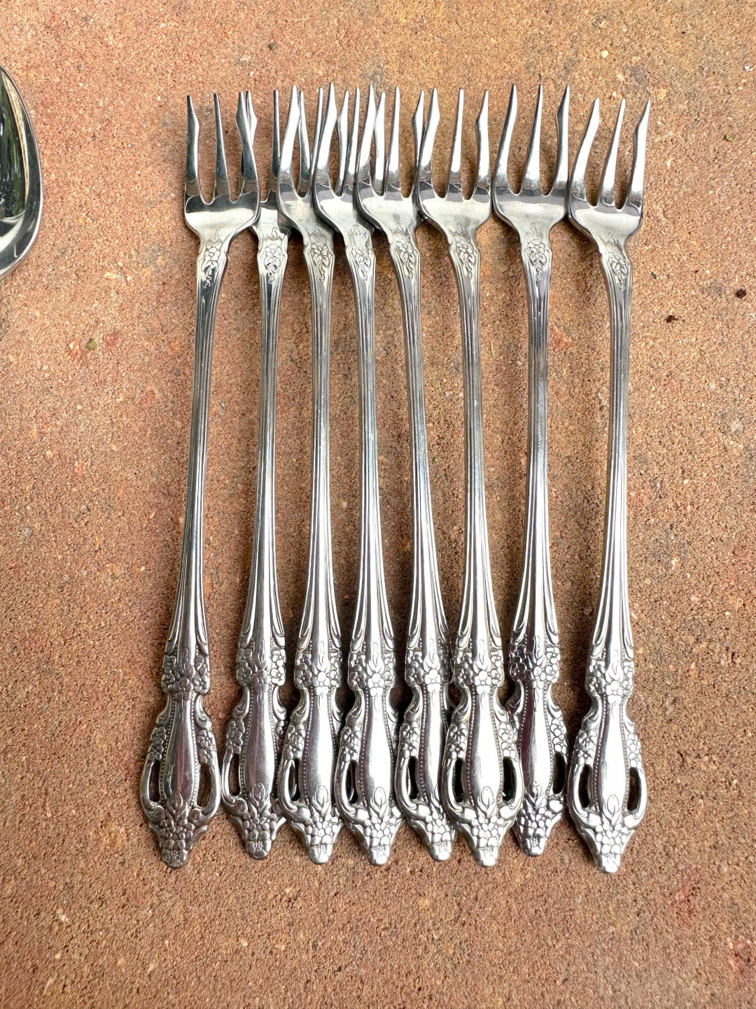 Oneida Raphael Distinction Deluxe Cocktail Forks, Set of 8 - Etsy