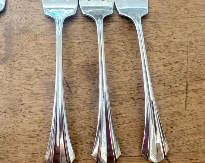Oneida "rushmore" Dinner Forks and Salad Forks / Oneida Stainless ...