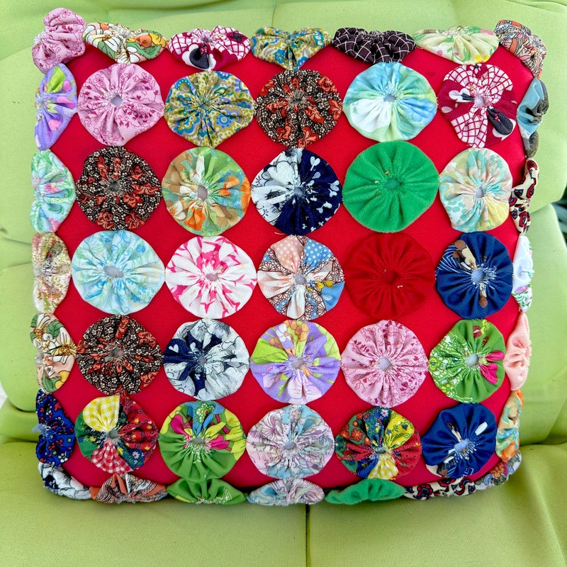 Yo Yo Pillow - Etsy