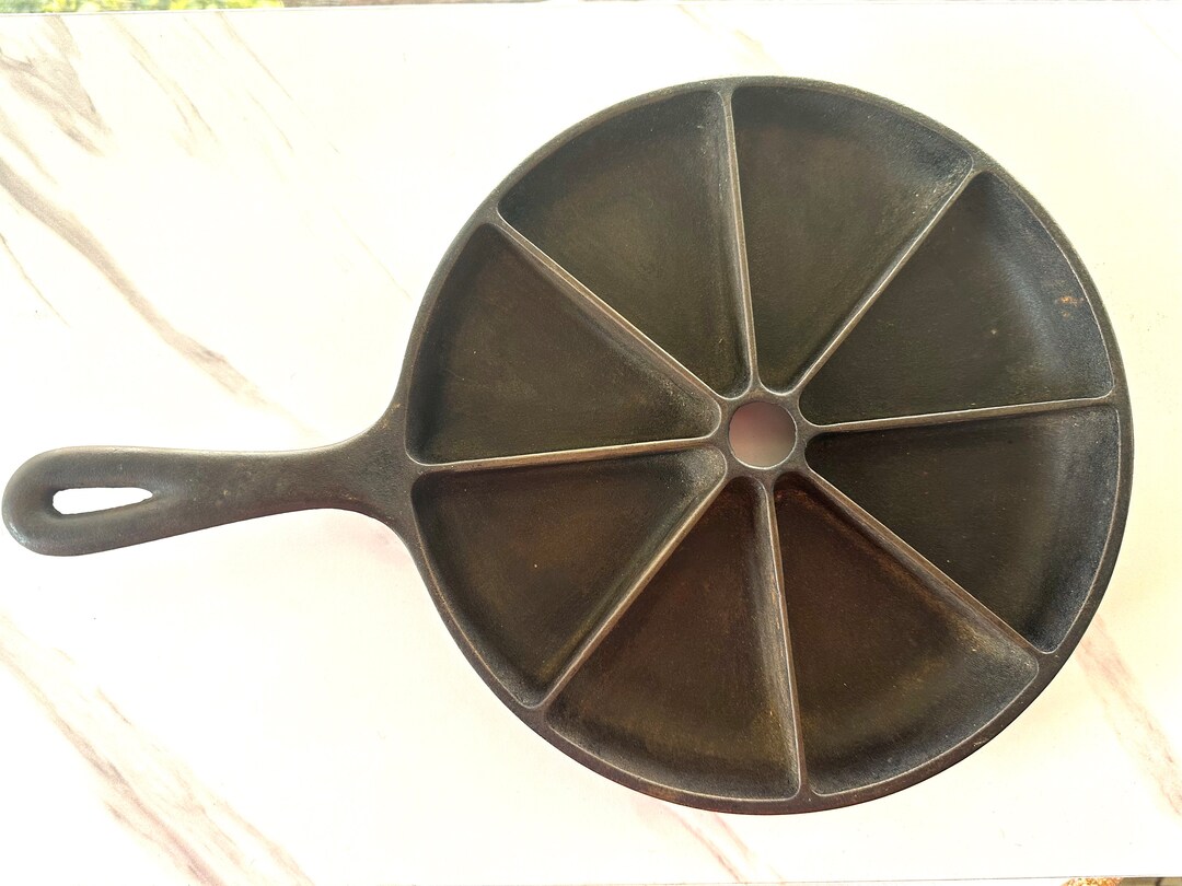Vintage Cast Iron Cornbread Pan / Cast Iron Pan Wedge Pan / Skillet ...