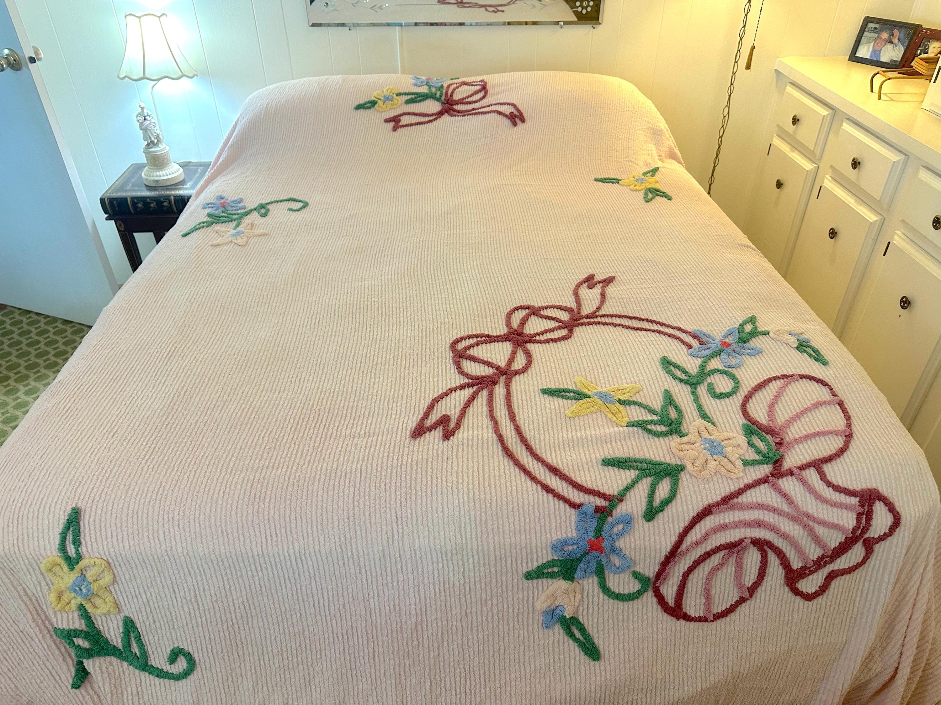 Vintage Pink Chenille Bedspread With Fringe and Asymmetrical Crewel ...