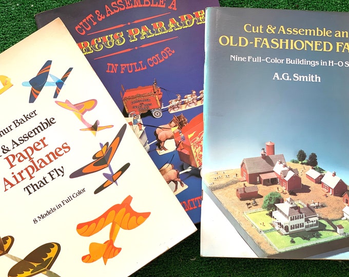 Paper Model Ships Book / Easy to Build Paper Miniatures of Famous Ships ...