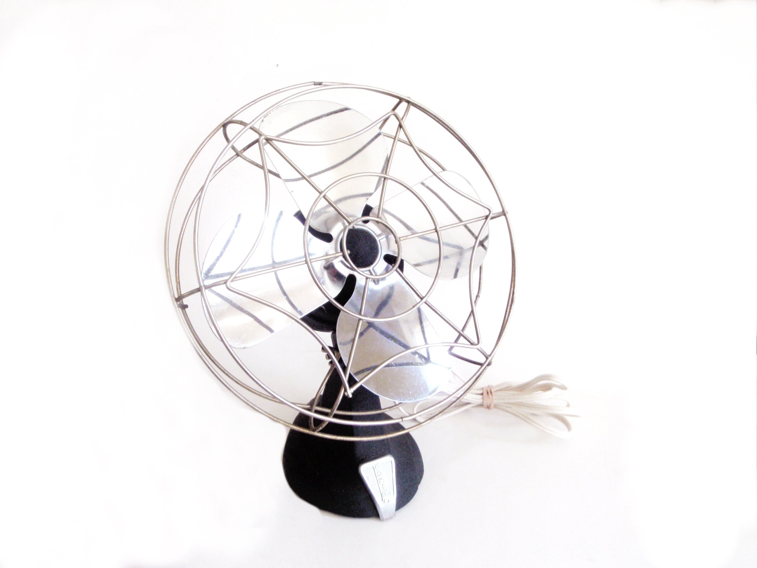 Industrial Eskimo 1100J Table Fan With Spider Web Grill Vintage ...