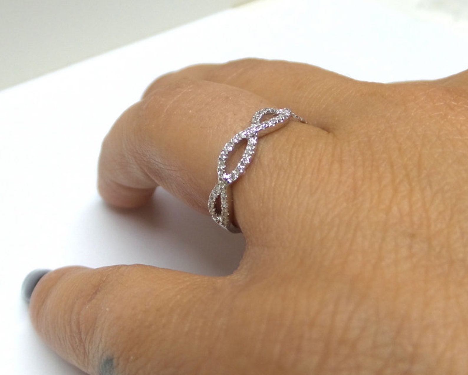 Diamond Infinity Ring 0.30ct / 14k White Gold Diamond Infinity | Etsy