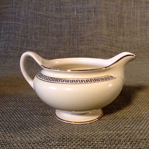 Nautilus Eggshell Sauce Boat Vintage Homer Laughlin Slight - Etsy