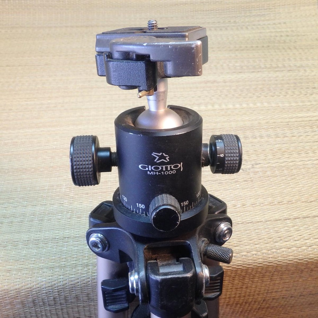 Vintage Camera Tripod - Velbon EFL-4 - With Giottos Ball Head - Quick ...