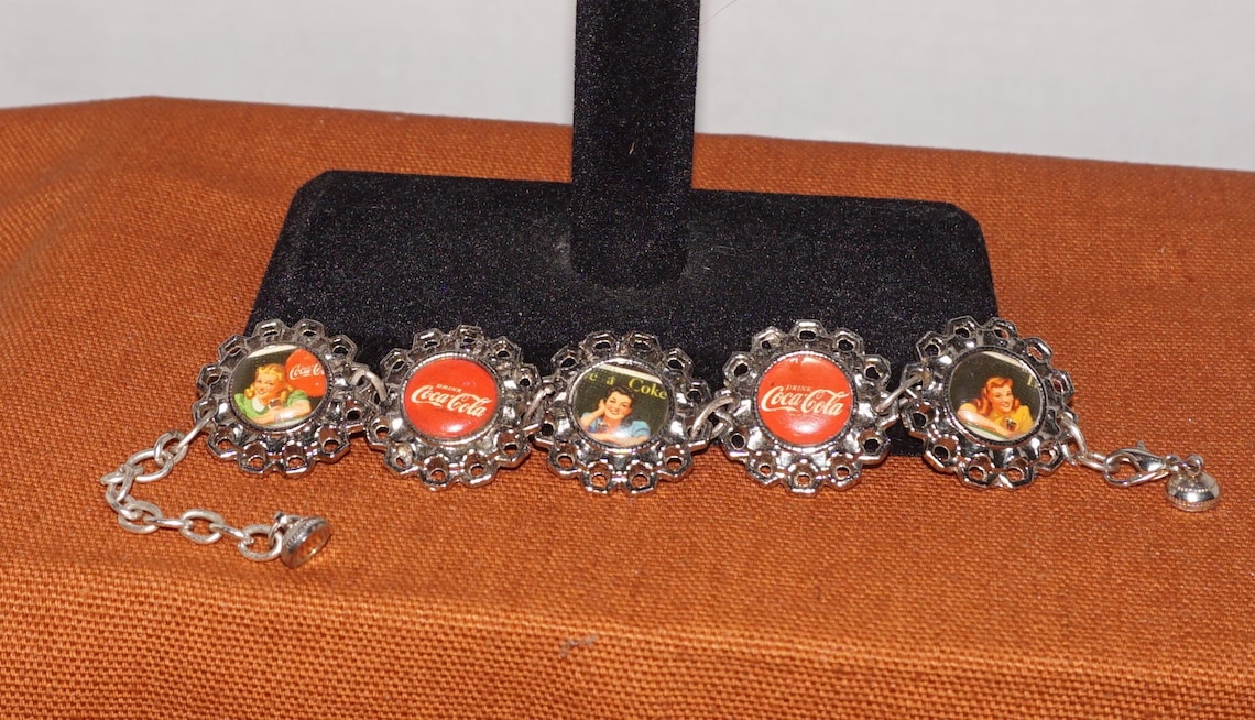 Vintage Coca Cola Collectible Bracelet/anklet With Large Enameled Coca ...
