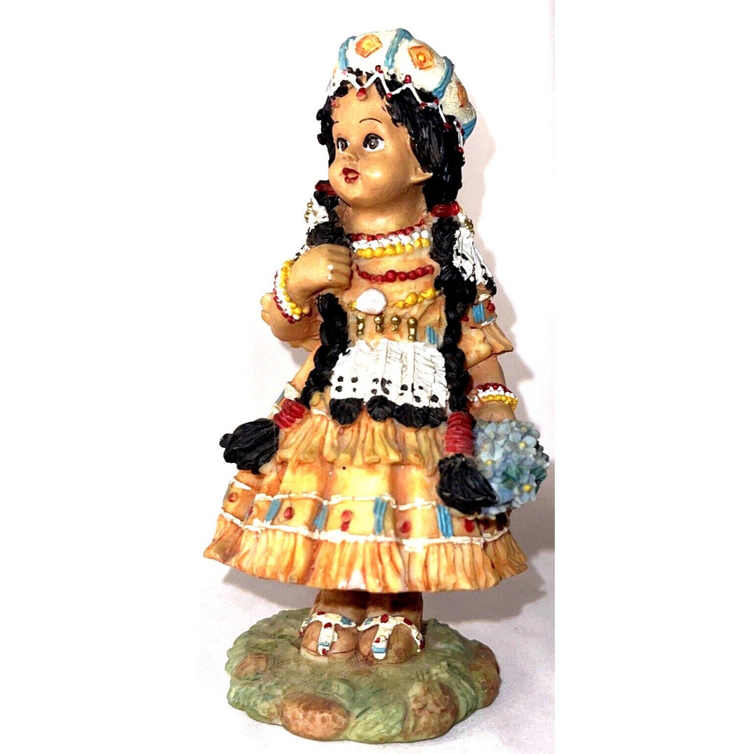 Little Girl Figurine Native American Dressed in Her Finery Resin 5 1/2 ...