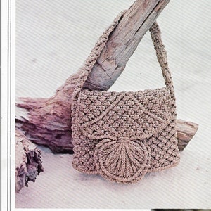 Seashell Purse • 1970s Macrame Pattern Bags Handbag • Macramé Purses ...