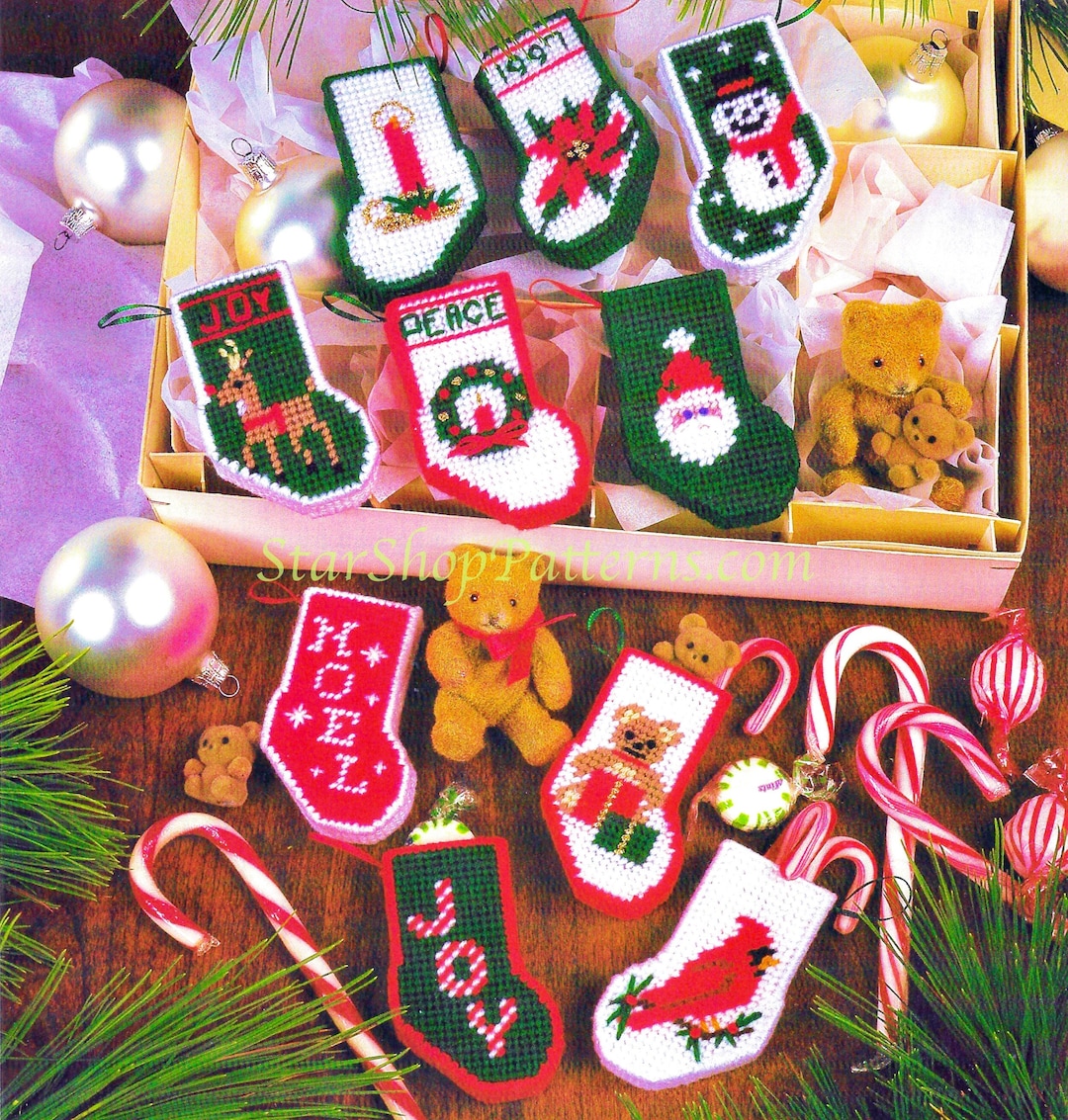 Vintage Christmas Plastic Canvas Pattern PDF • Xmas Christmas Stocking ...