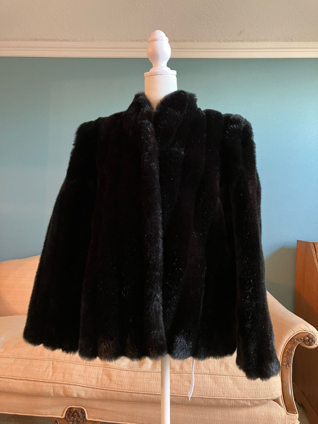 Size L C. 1970s Intrigue by Glenoit Black Faux Fur Short - Etsy