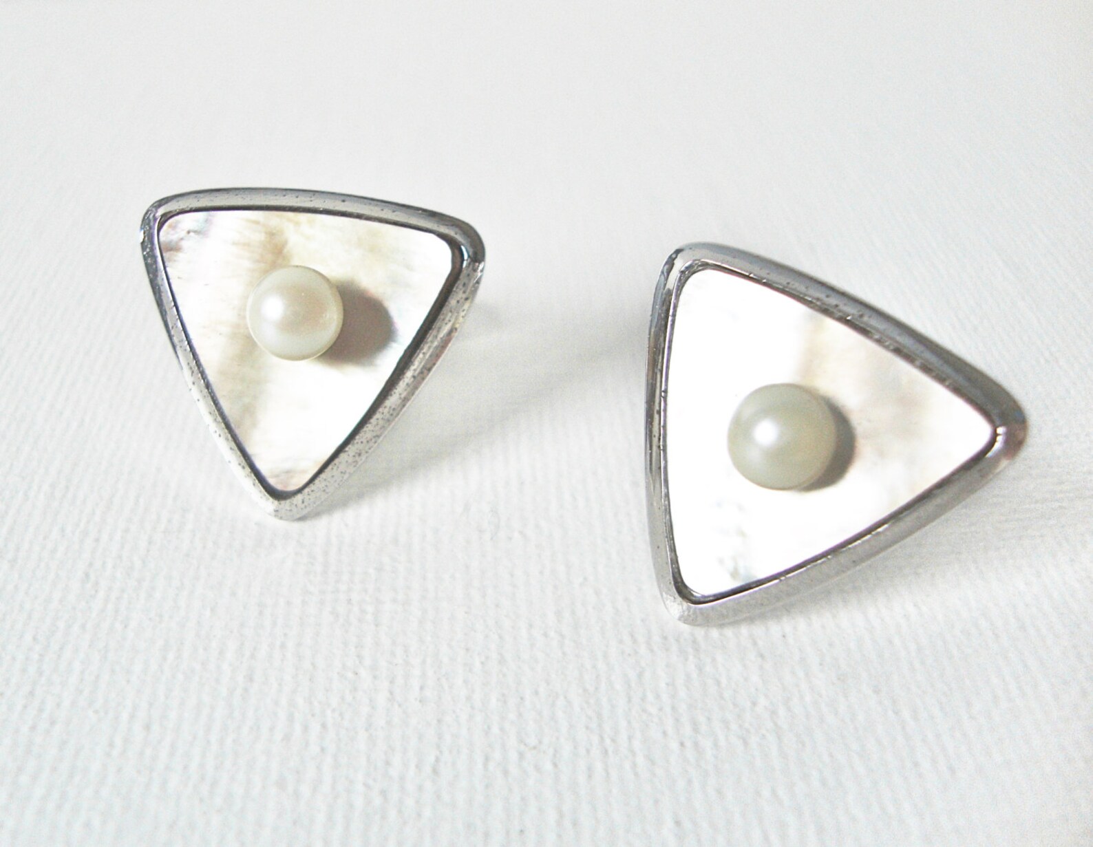 Vintage Sterling Silver Rounded Triangle Mother of Pearl Cufflinks With ...