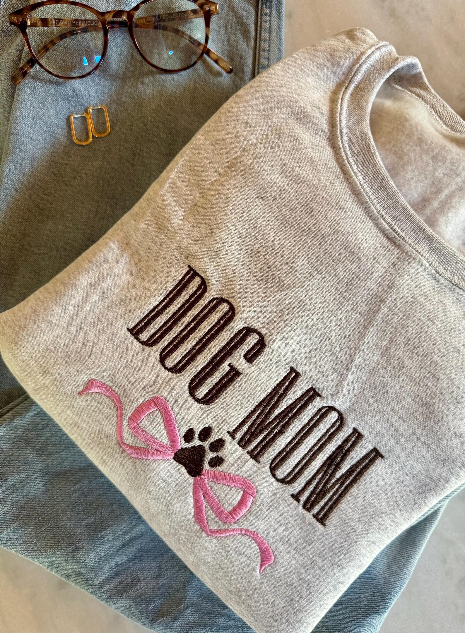 Dog Mom Embroidered Crewneck Sweatshirt: Made-to-order Gift - Etsy