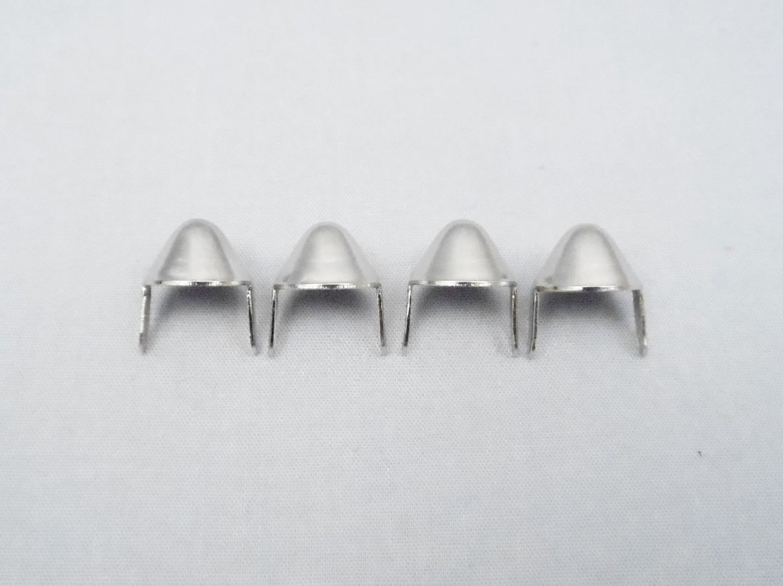 100 Silver SHORT English Cone Studs - Etsy