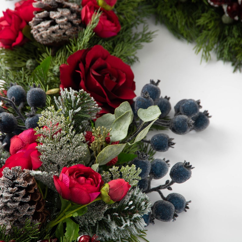 Red Queen Rose & Mixed Winter Berry Christmas Mantle Garland - Etsy
