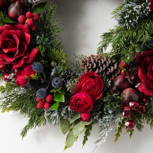 Red Queen Rose & Mixed Winter Berry Classic Holiday Front Door - Etsy