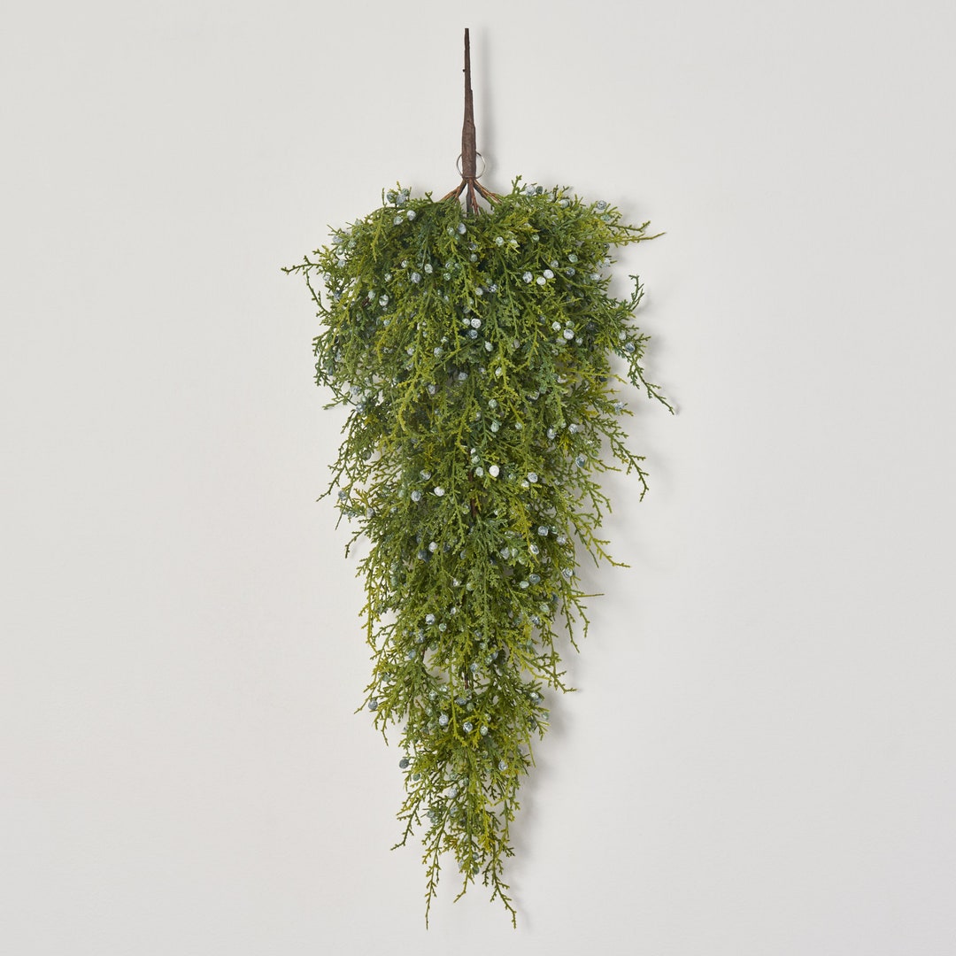 Seeding Winter Juniper Berry Greenery Classic Holiday Teardrop Swag - 3 ...