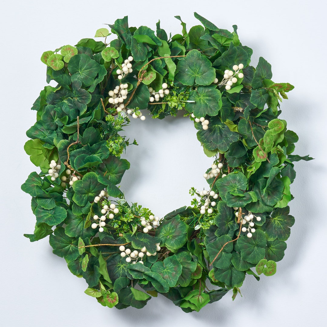 Everyday Mixed Greenery Germanium, Clover & White Berry Twig All ...