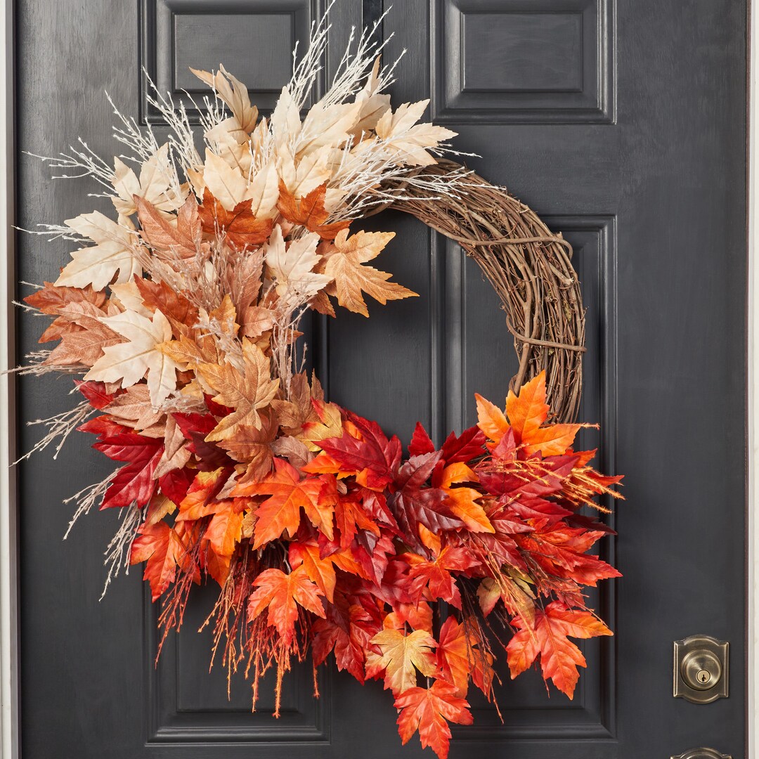 Fall Breeze & Autumn Leaves - Multicolored Ombre Maple Leaf Pampas Grass Fall Front Door ...