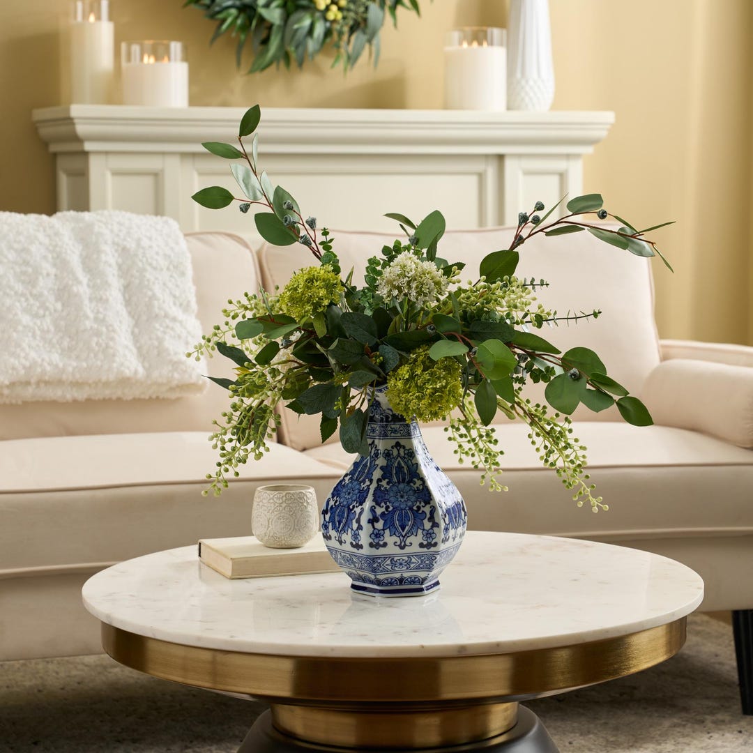 Classic Green & White Snowball Blooms With Seeding Real Touch ...