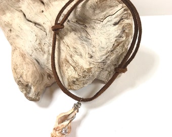 Shell charm bracelet | Etsy