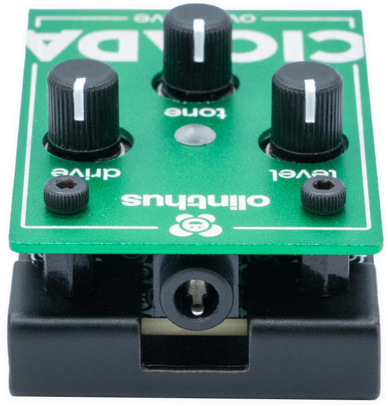 World's Smallest Guitar Effects Pedal – Olinthus Cicada Overdrive ...