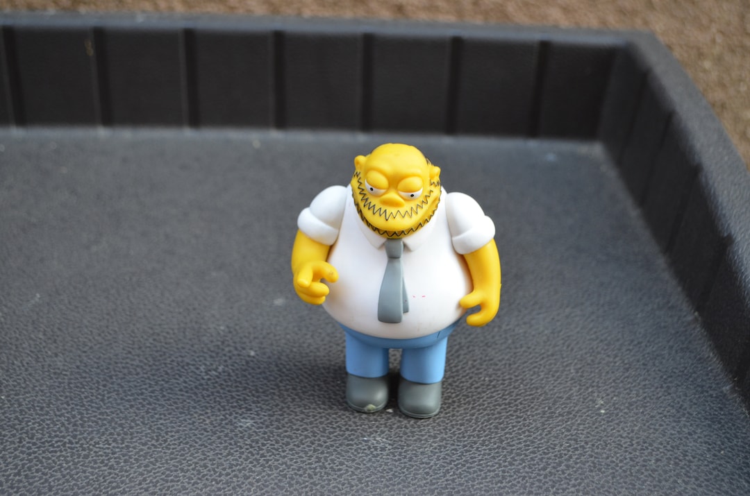 2002 Playmates Interactive - the Simpsons "dr MARVIN Monroe" Series 10 ...
