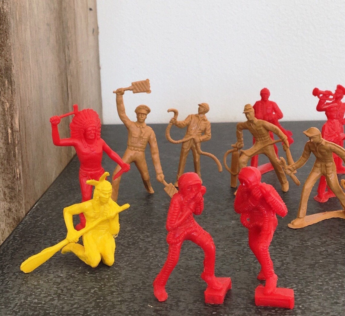 Vintage Tim Mee Figures Eleven Characters Astronauts - Etsy